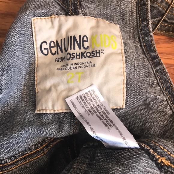 OshKosh B'gosh | Bottoms | Used Oshkosh 2t Denim Shorts Overalls | Poshmark